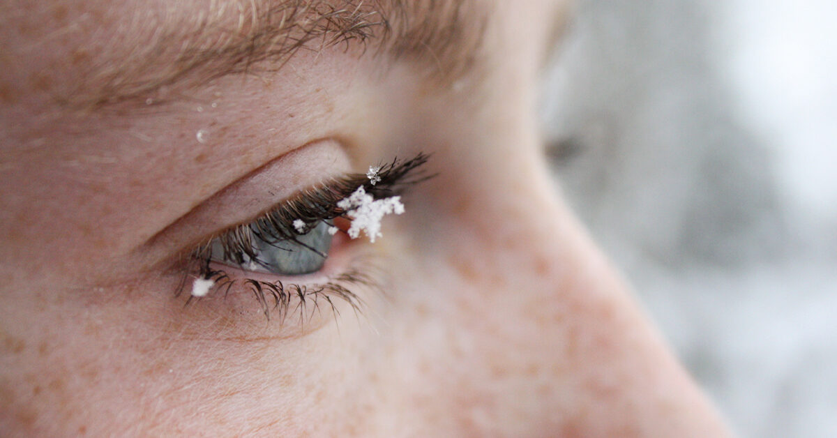 How to care eyelash extensions in winter? – GEMERRY